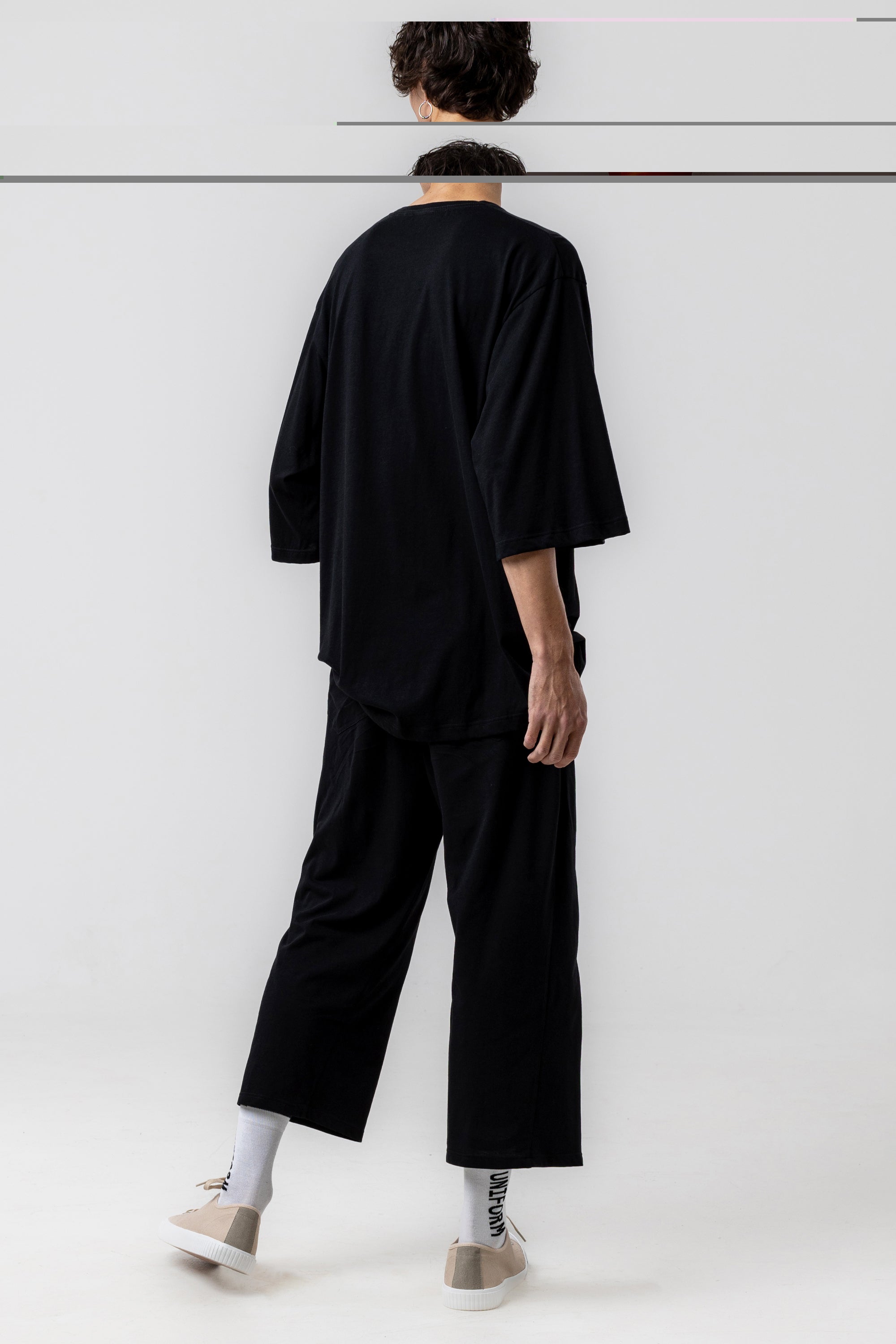 Classic Oversize T-shirt UNIFORM – One Wolf